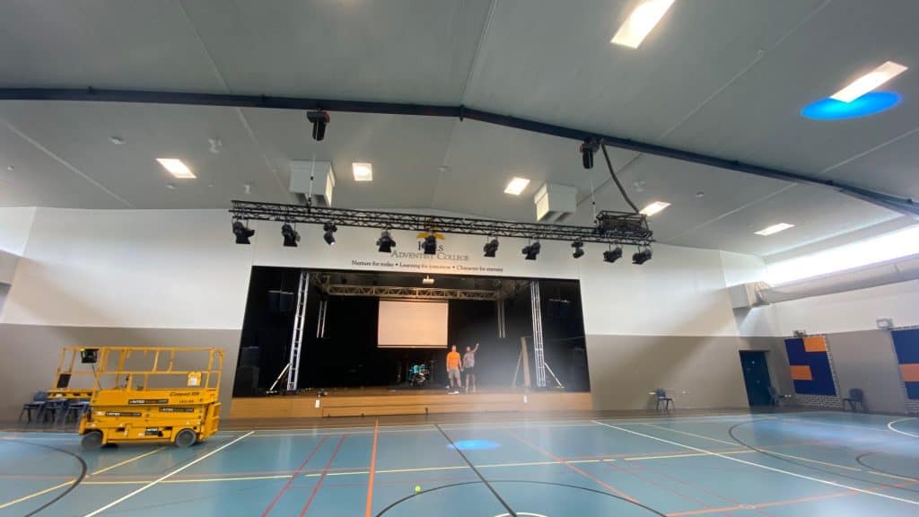 Motorized Lighting Truss System for Hills Adventist College - PHANTOS